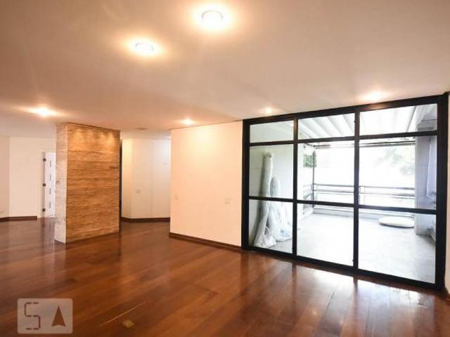 Apartamento à Venda Real Parque, 3 Quartos, 237 m2