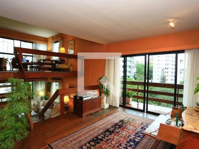 Apartamento à Venda Real Parque, 3 Quartos, 240 m2