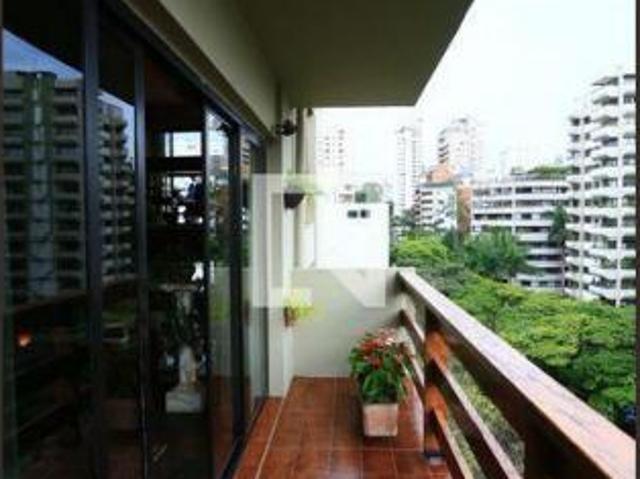 Apartamento à Venda Real Parque, 3 Quartos, 240 m2