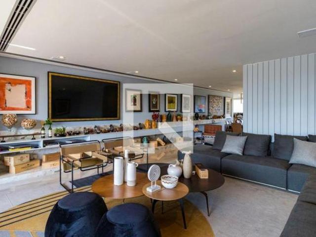 Apartamento à Venda Real Parque, 3 Quartos, 252 m2