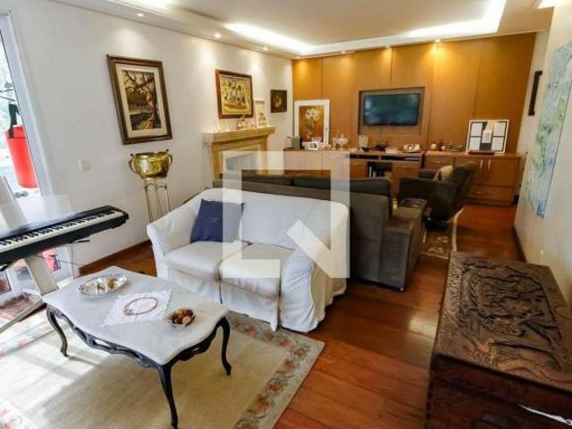 Apartamento à Venda Real Parque, 4 Quartos, 190 m2