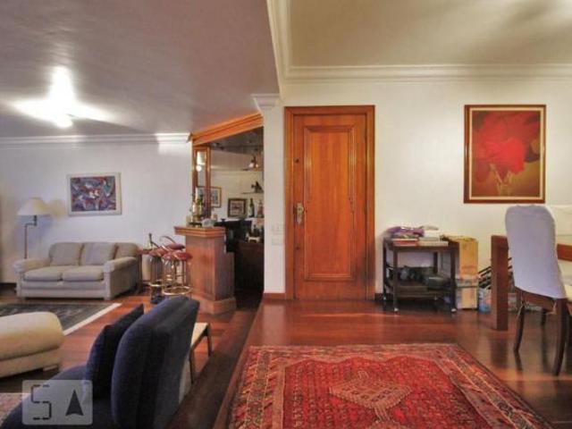 Apartamento à Venda Real Parque, 4 Quartos, 206 m2