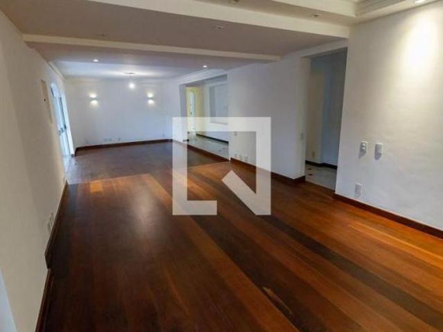 Apartamento à Venda Real Parque, 5 Quartos, 230 m² São Paulo