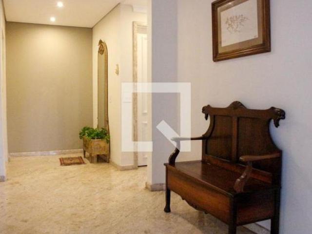 Apartamento à Venda Real Parque, 5 Quartos, 240 m2