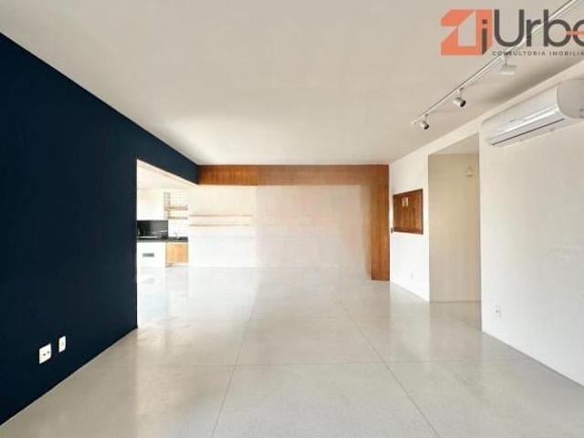 Apartamento à venda reformado na Vila Romana com 162m², 3 vagas próximo à Avenida Sumaré