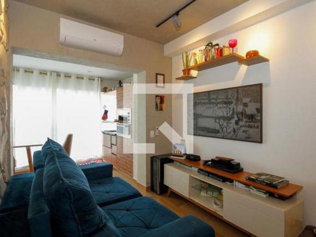 Apartamento à Venda Sumaré, 2 Quartos, 70 m2