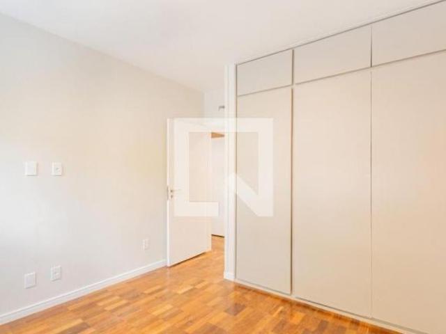 Apartamento à Venda Sumaré, 2 Quartos, 81 m2