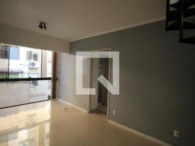 Apartamento à Venda São Sebastião, 2 Quartos, 170 m² Porto Alegre