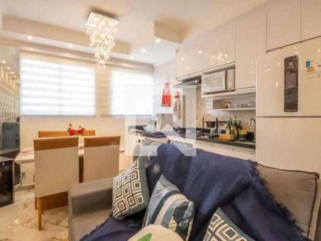 Apartamento à Venda Santa Maria, 2 Quartos, 40 m2