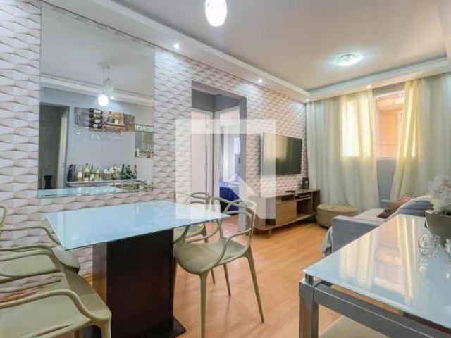 Apartamento à Venda Santa Maria, 2 Quartos, 48 m2
