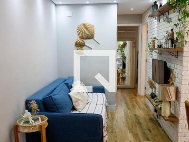 Apartamento à Venda Santa Maria, 2 Quartos, 48 m2