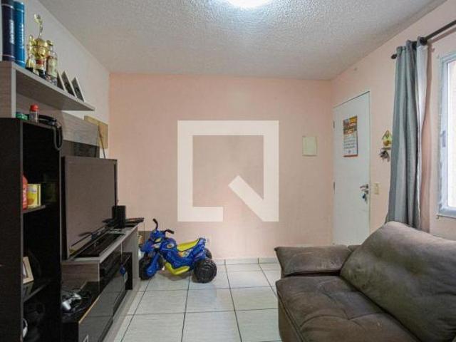Apartamento à Venda Santa Maria, 2 Quartos, 49 m2