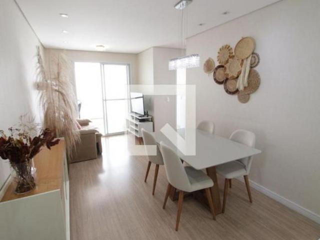 Apartamento à Venda Santa Maria, 2 Quartos, 49 m2