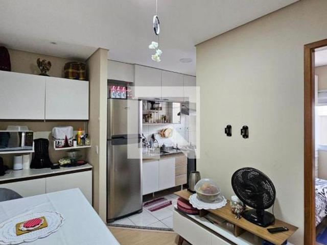 Apartamento à Venda Santa Maria, 2 Quartos, 51 m2