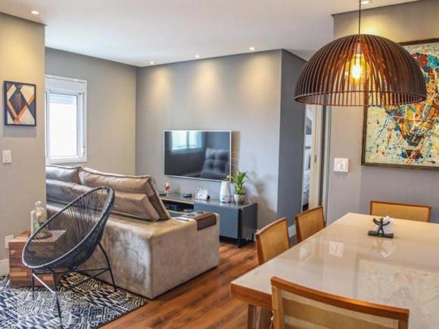 Apartamento à Venda Santa Maria, 2 Quartos, 65 m2