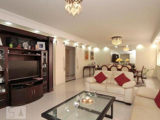 Apartamento à Venda Santa Cecília, 3 Quartos, 240 m2