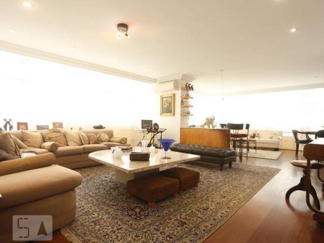 Apartamento à Venda Santa Cecília, 3 Quartos, 240 m2