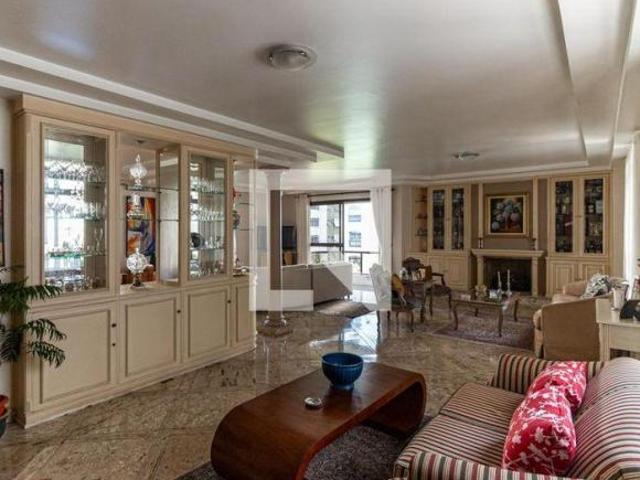 Apartamento à Venda Santa Cecília, 3 Quartos, 241 m2
