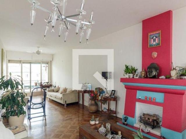 Apartamento à Venda Santa Cecília, 3 Quartos, 252 m2