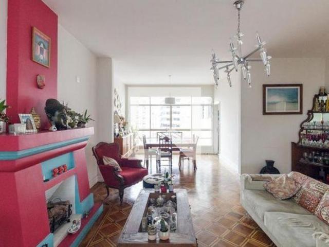 Apartamento à Venda Santa Cecília, 3 Quartos, 252 m2