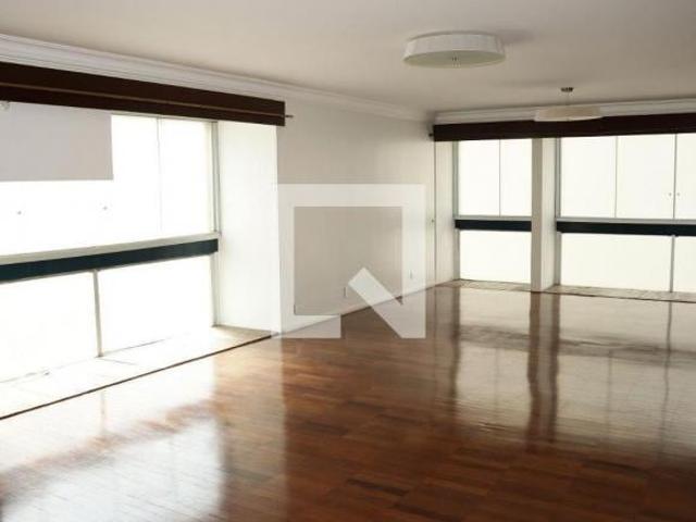 Apartamento à Venda Santa Cecília, 3 Quartos, 200 m2