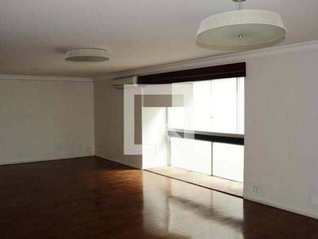 Apartamento à Venda Santa Cecília, 3 Quartos, 200 m² São Paulo