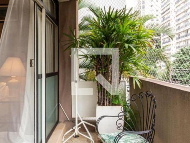 Apartamento à Venda Santa Cecília, 3 Quartos, 209 m2