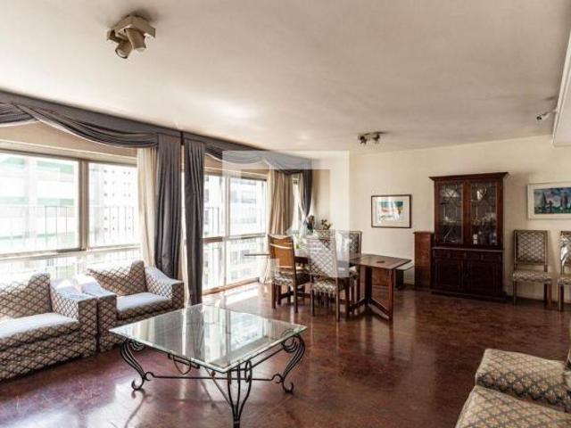 Apartamento à Venda Santa Cecília, 3 Quartos, 224 m2