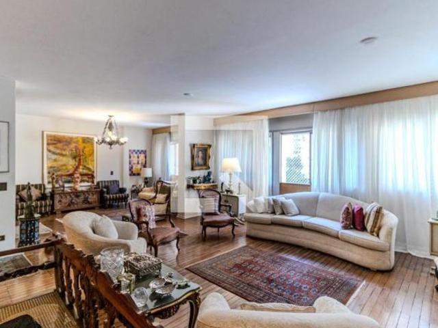 Apartamento à Venda Santa Cecília, 3 Quartos, 230 m2