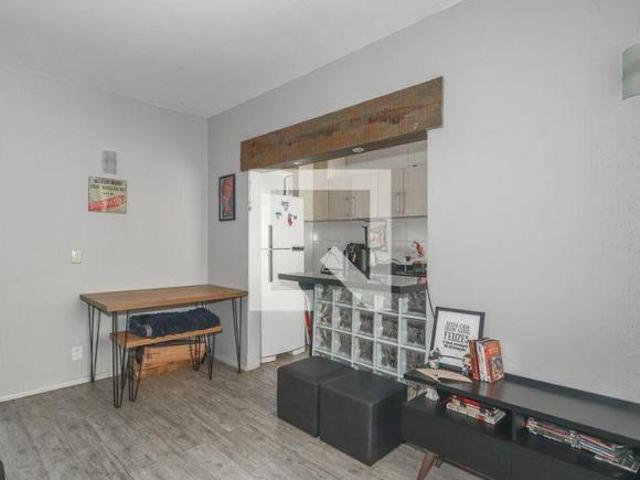 Apartamento à Venda Santa Cecília, 1 Quarto, 42 m² Porto Alegre