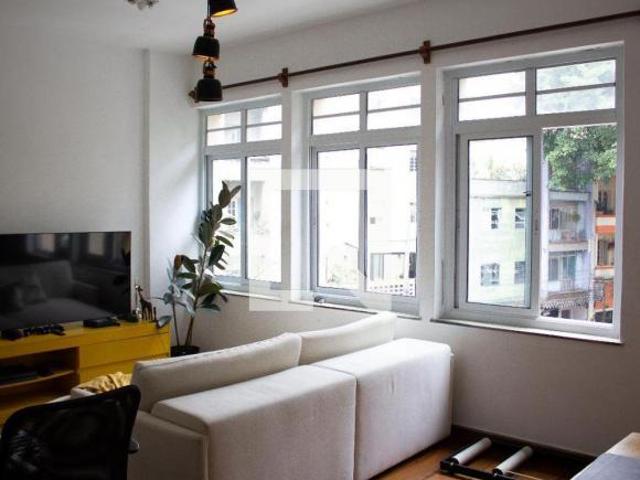 Apartamento à Venda Santa Cecília, 1 Quarto, 81 m2