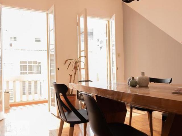 Apartamento à Venda Santa Cecília, 2 Quartos, 140 m2