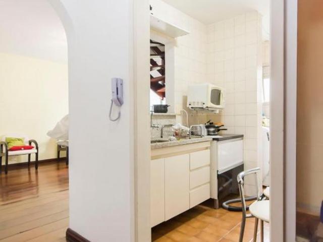 Apartamento à Venda Santa Cecília, 2 Quartos, 140 m2