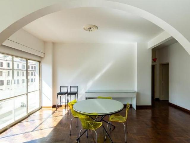 Apartamento à Venda Santa Cecília, 2 Quartos, 150 m2