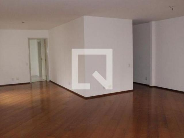 Apartamento à Venda Santa Cecília, 2 Quartos, 208 m2