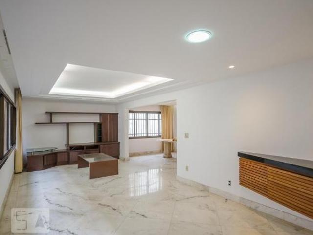 Apartamento à Venda Santa Lúcia, 3 Quartos, 195 m2