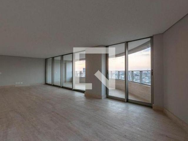 Apartamento à Venda Santa Lúcia, 4 Quartos, 241 m2