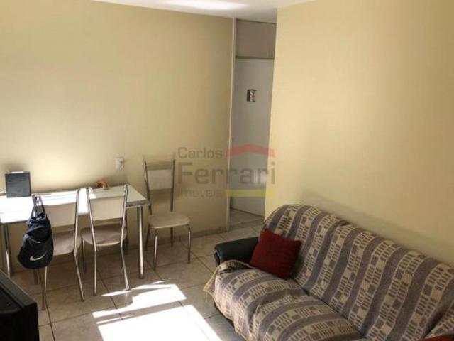 Apartamento á venda Santa Teresinha 2 dormitórios e uma vaga