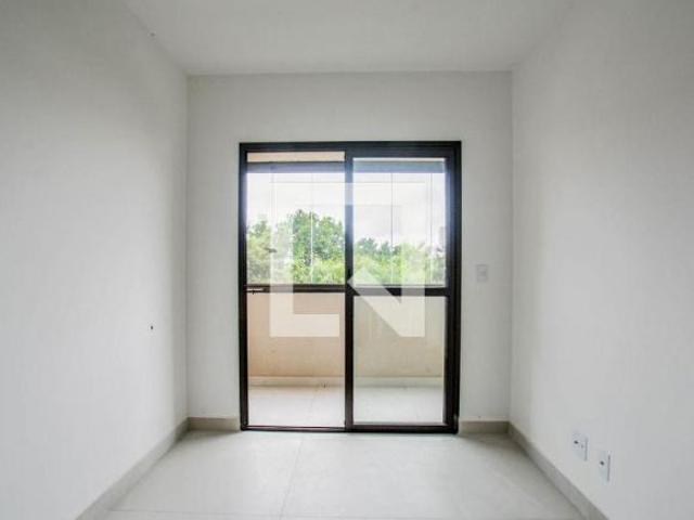 Apartamento à Venda Santa Teresinha, 2 Quartos, 55 m2