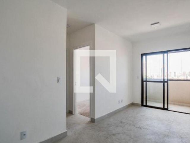 Apartamento à Venda Santa Teresinha, 2 Quartos, 60 m2