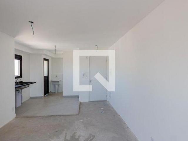 Apartamento à Venda Santa Teresinha, 2 Quartos, 64 m2