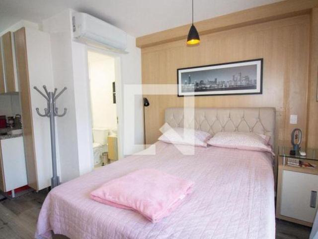Apartamento à Venda Santo Amaro, 1 Quarto, 26 m2
