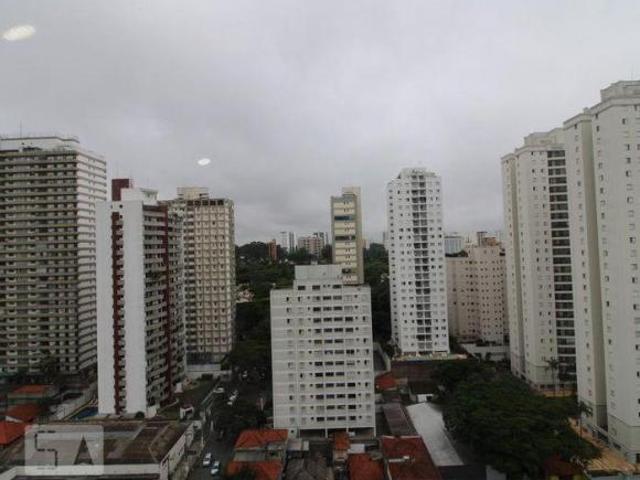 Apartamento à Venda Santo Amaro, 1 Quarto, 45 m2