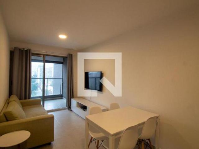 Apartamento à Venda Santo Amaro, 1 Quarto, 42 m2