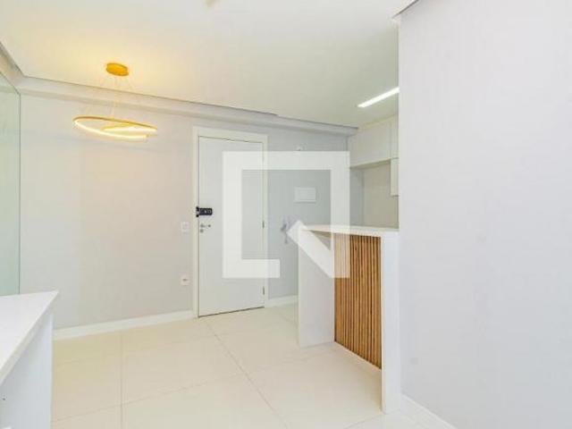 Apartamento à Venda Santo Amaro, 2 Quartos, 43 m2