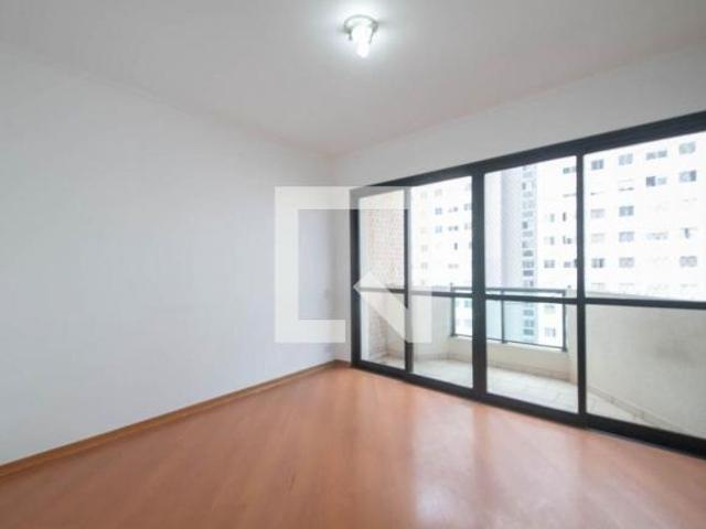 Apartamento à Venda Santo Amaro, 2 Quartos, 64 m2