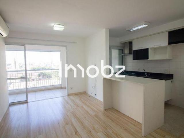 Apartamento à Venda Santo Amaro, 2 Quartos, 65 m2