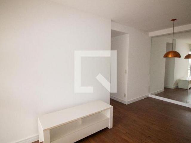 Apartamento à Venda Santo Amaro, 2 Quartos, 65 m2