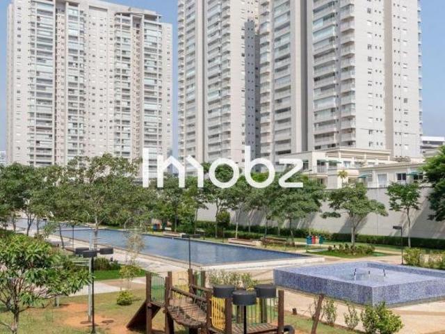 Apartamento à Venda Santo Amaro, 2 Quartos, 65 m2