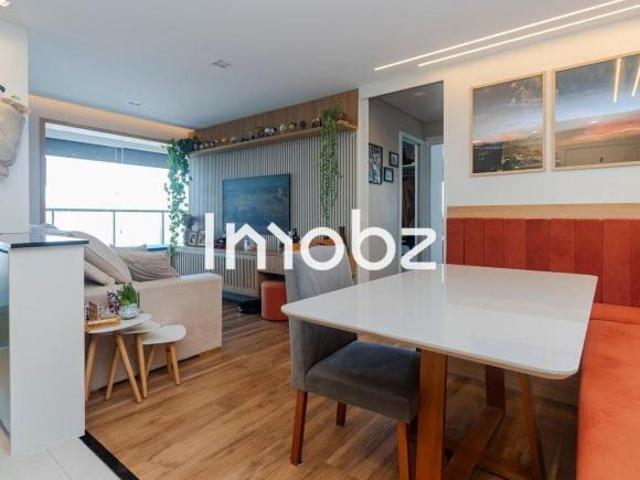 Apartamento à Venda Santo Amaro, 2 Quartos, 68 m2